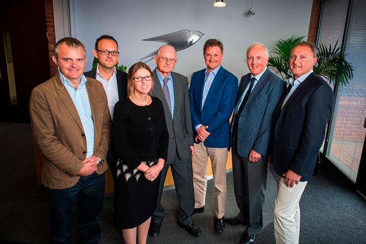 ¿Quién hay detrás de su salvaescaleras Stannah? | Stannah